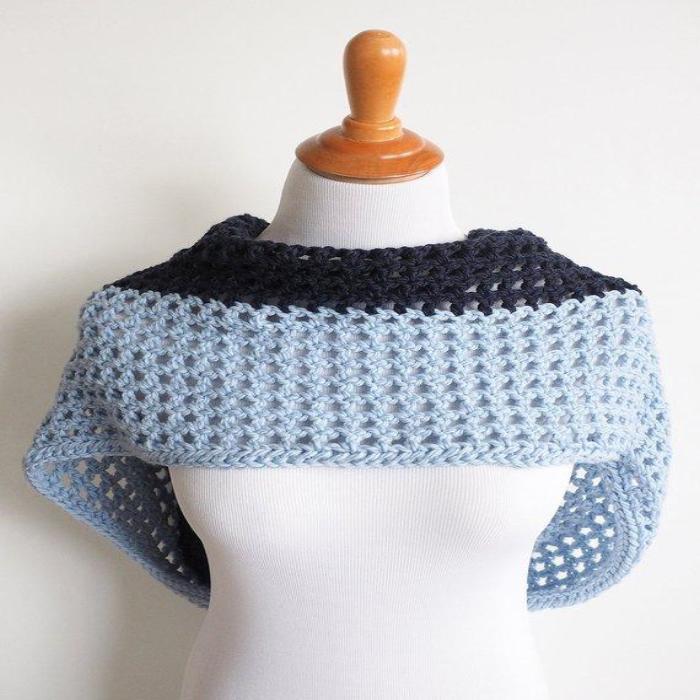 Two-Toned Infinity Cowl Crochet Pattern – I Love Stitches
